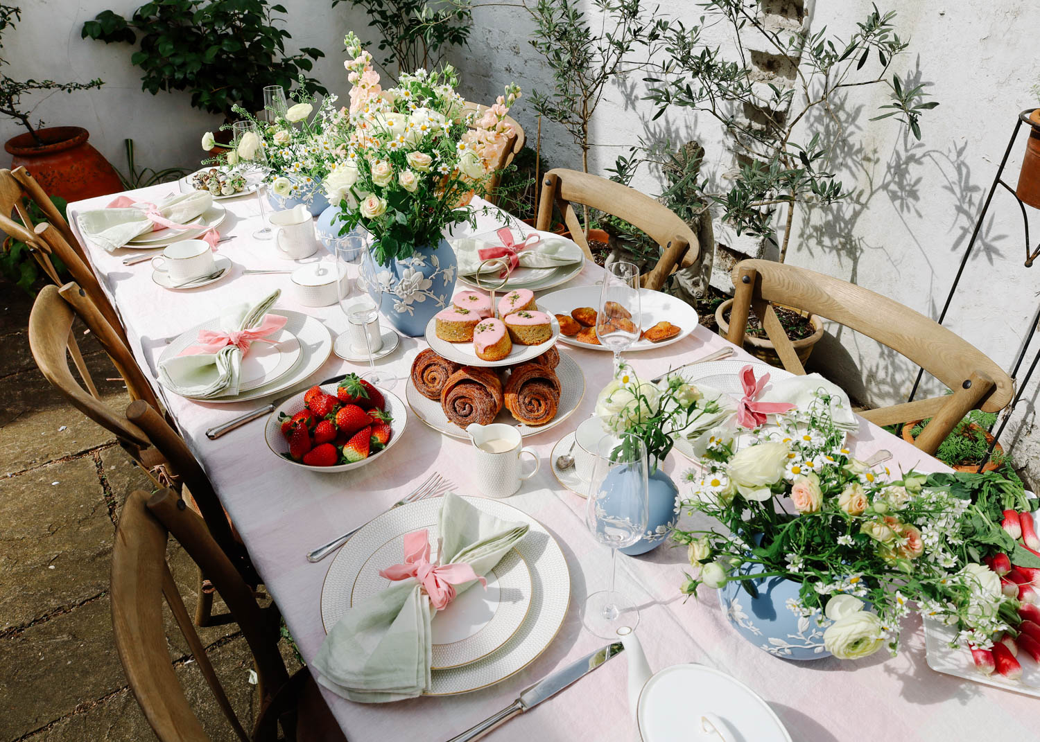 How To Host A Hen Brunch - The Wedding Edition