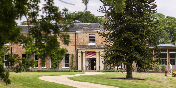 Honeymoon Review: The Retreat At Elcot Park - The Wedding Edition