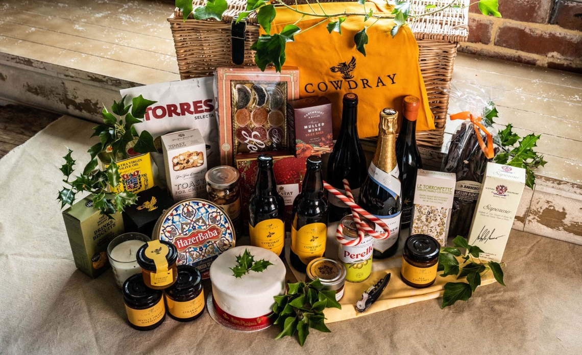 The Best Christmas Hampers For 2022 - The Wedding Edition