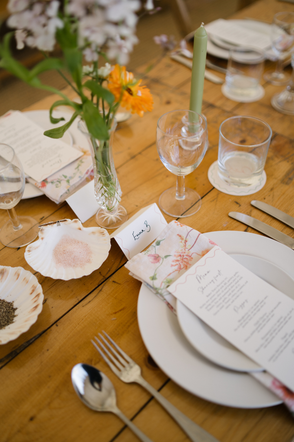 The Prettiest Wedding Tablescapes - The Wedding Edition