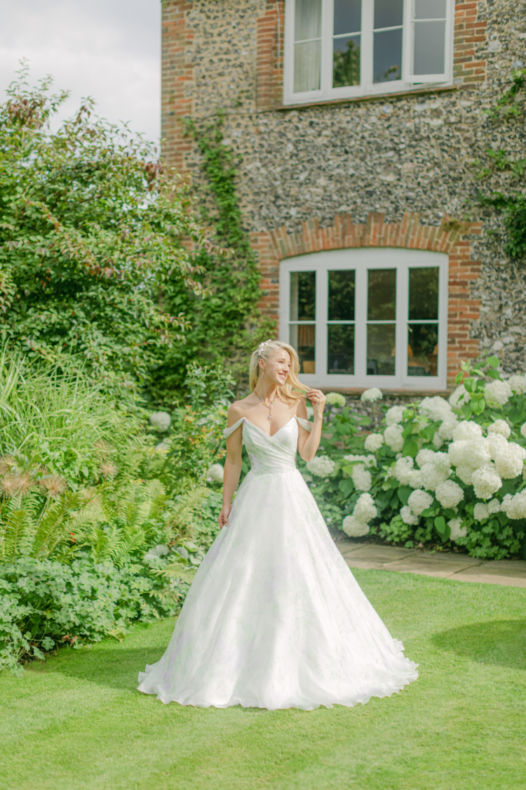 The Dress With Leonora Smee - The Wedding Edition