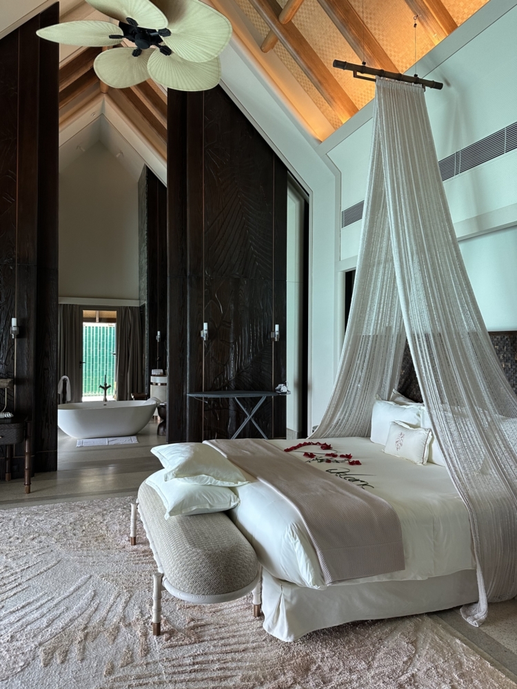 The Best Honeymoon Hotels In The Maldives - The Wedding Edition