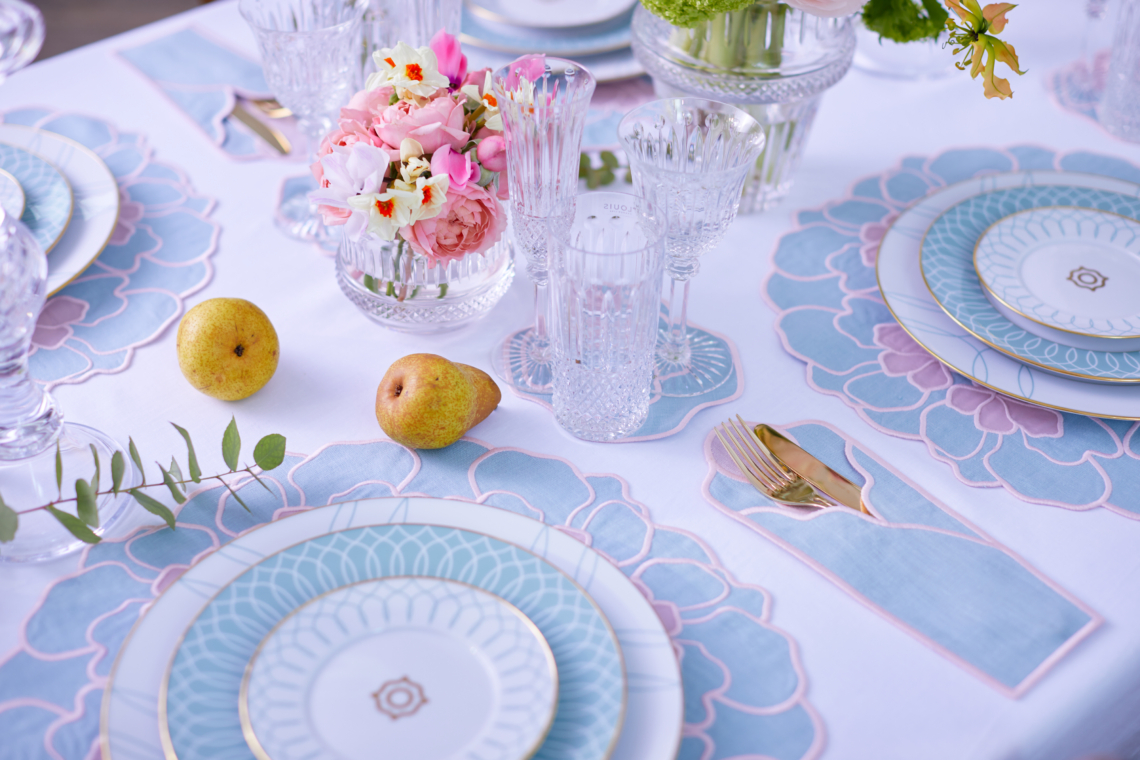 Four Tasteful Wedding Tablescapes For Each Season - The Wedding Edition