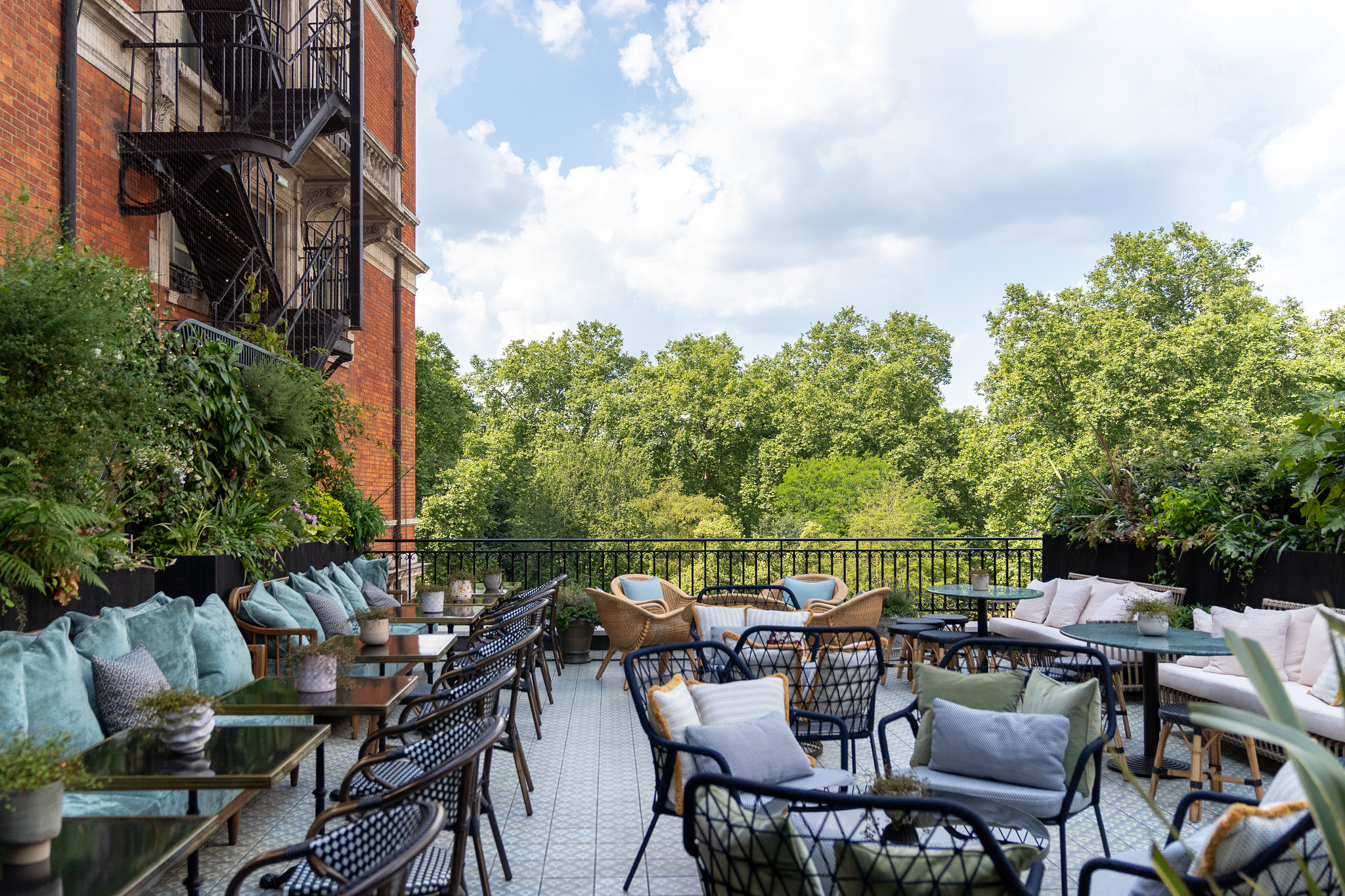 Venue Review: Pavilion Club, Knightsbridge - The Wedding Edition