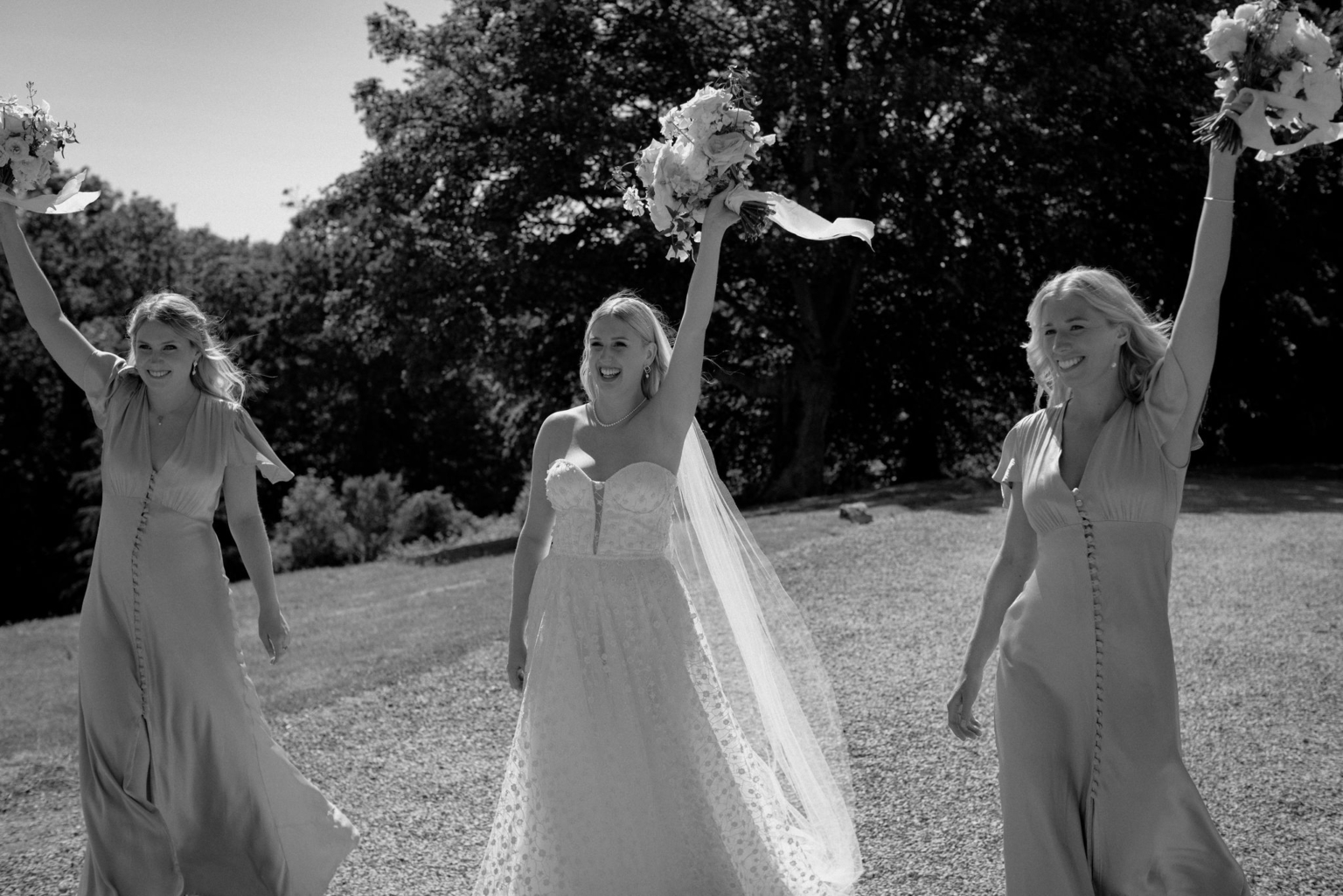 Inside: A Relaxed Outdoor Wedding In Cornwall The Wedding Edition